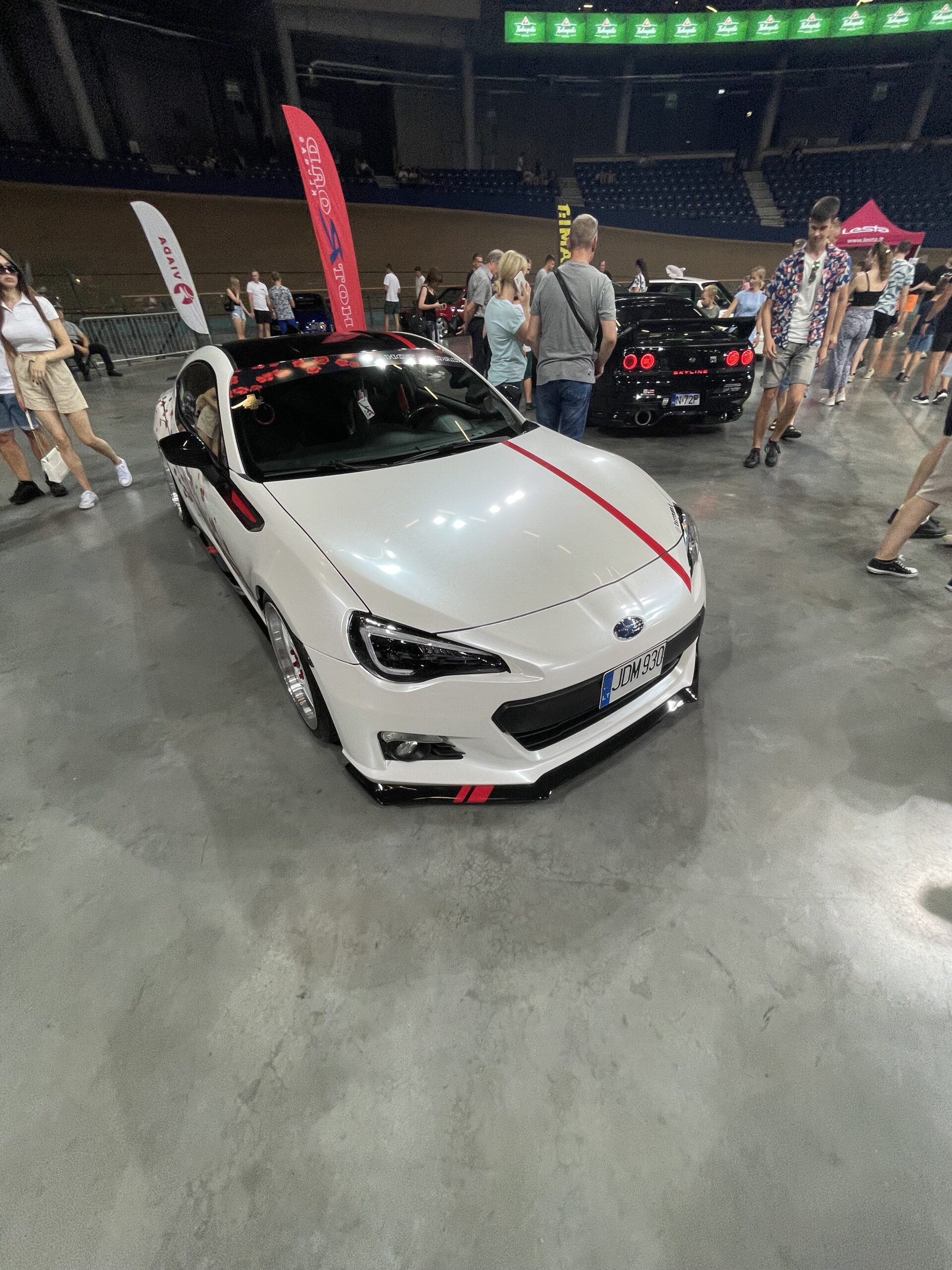 Išskirtiniai Automobiliai ir Magiški Portretai: Frippos.lt Pasirodymas ...
